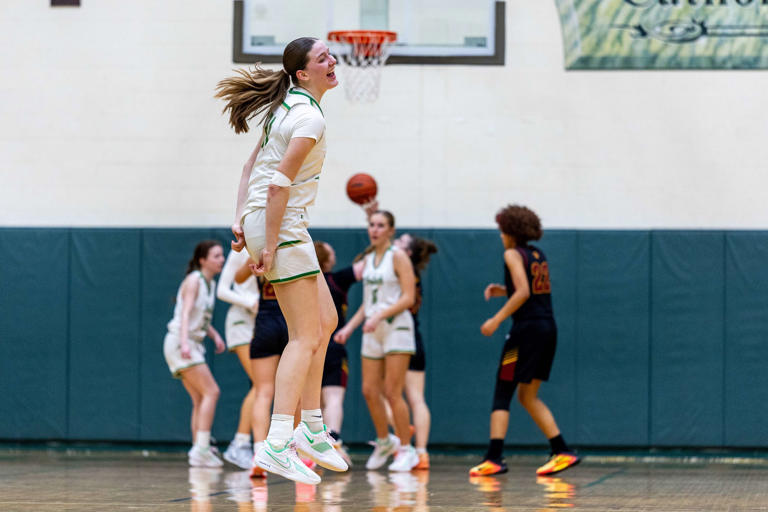 See photos as Hackett Prep sophomore drops 44 points, sets school ...
