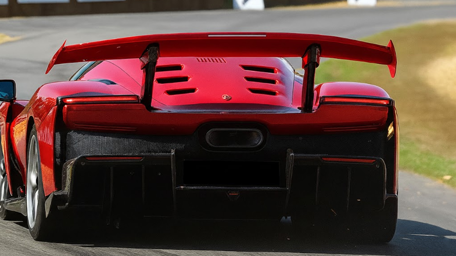 Ferrari F80 dominates the track with extreme aero