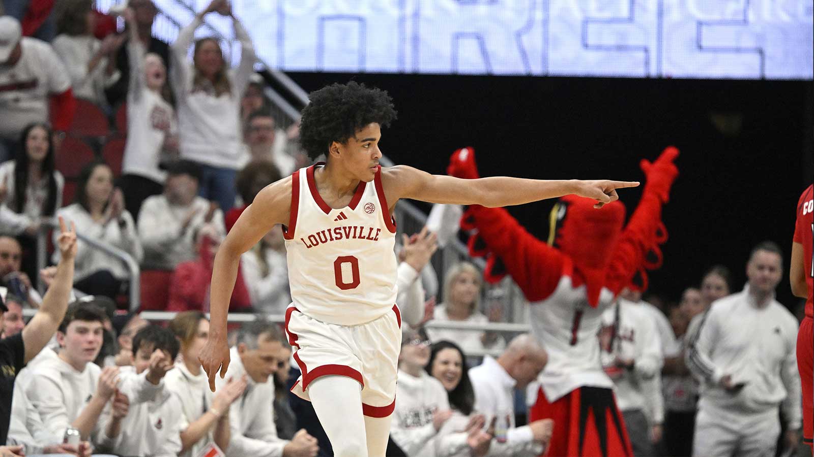 Louisville basketball rumors: Mikel Brown Jr. flying up boards before ...