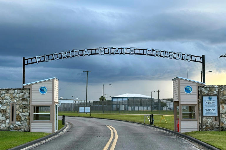 Man who murdered traveling salesman in robbery to be executed