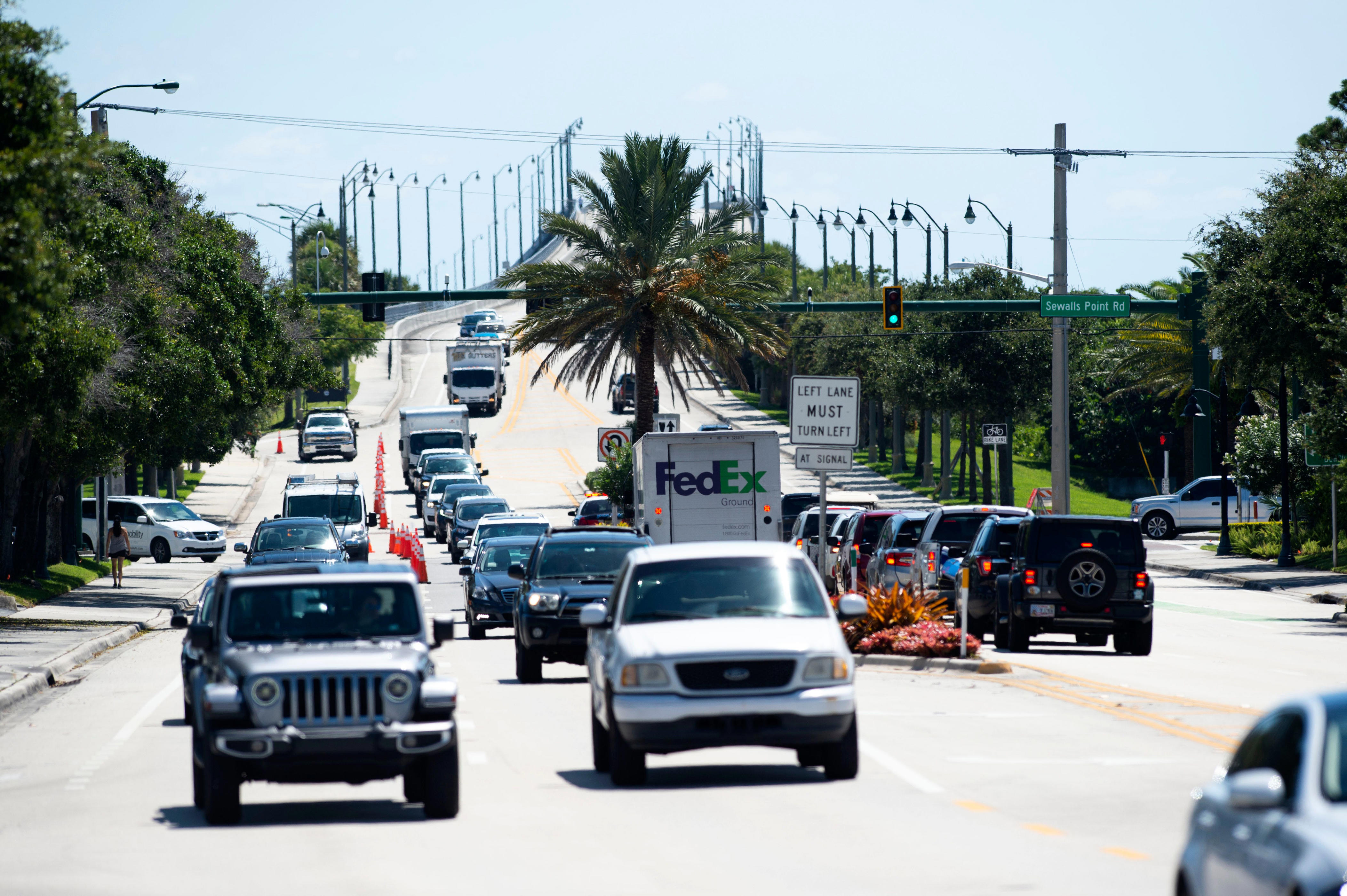 Florida driving laws list of what's legal and illegal on the road now