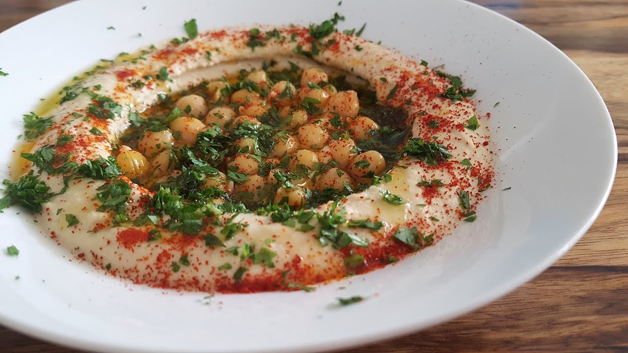 Who needs store-bought? Homemade hummus in 10 minutes
