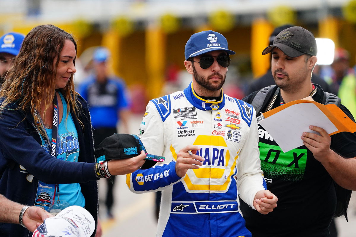 Top 10 active NASCAR drivers with the most superspeedway wins