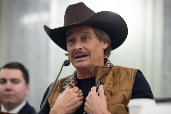 Kid Rock savagely trolled as he exposes himself 'buying his own songs ...