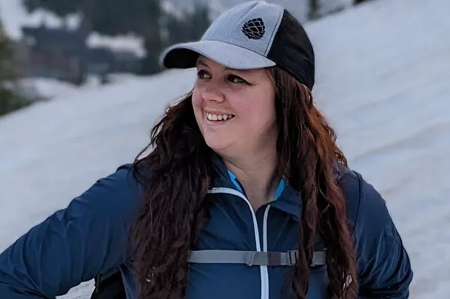 Woman slips and falls down slope during walk. Hikers rescued her by ...
