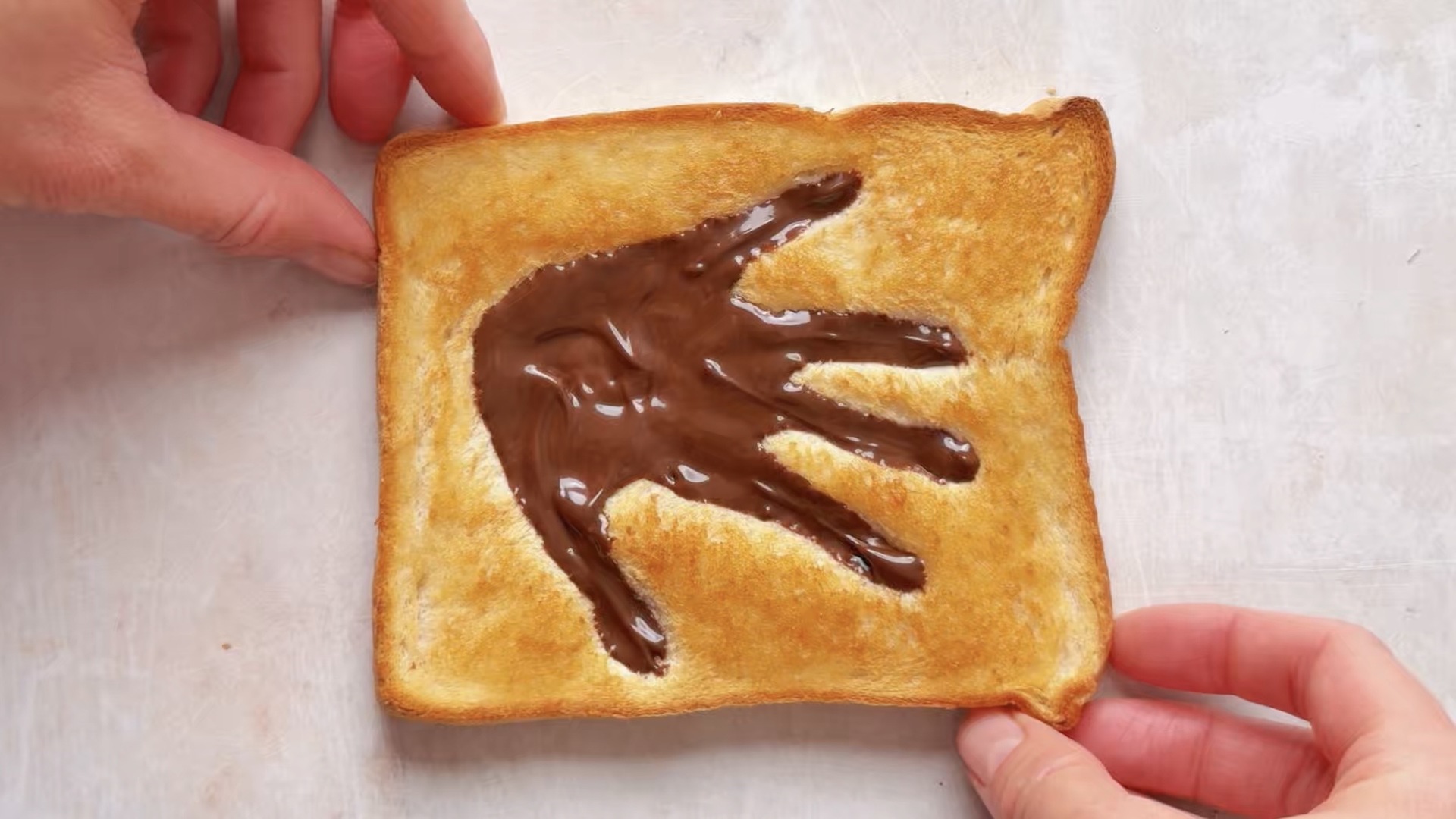 Tostadas impresas a mano: una idea divertida y creativa para el desayuno