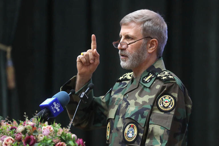 Iran army chief issues new "mistake" warning to US, Israel