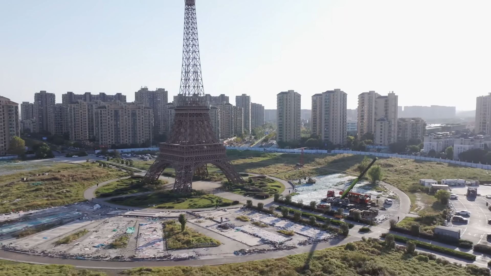 China spent $1 billion copying Paris - almost no one came