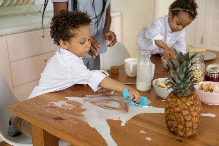 9 daily mistakes that people with clean homes never make