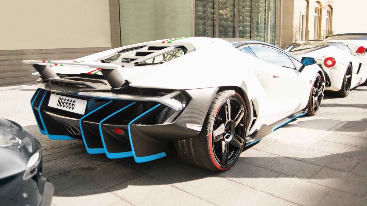 People are losing their minds Lamborghini draws a crowd