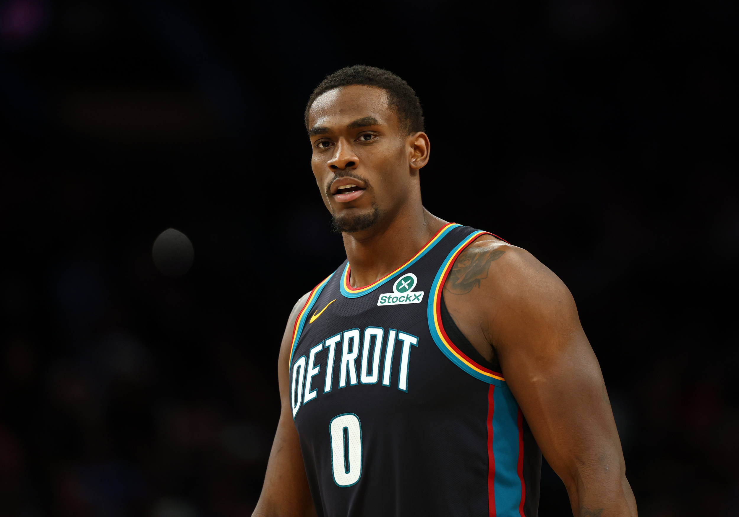 Four players ejected from Pistons-Hornets game after fight