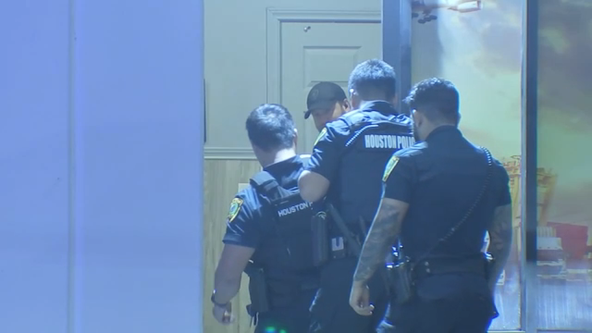 Security guard shot and killed during robbery at illegal game room in ...