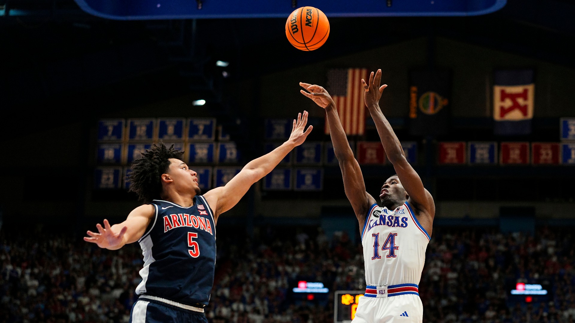 AP Top 25 rankings: Arizona to lose top spot after loss?