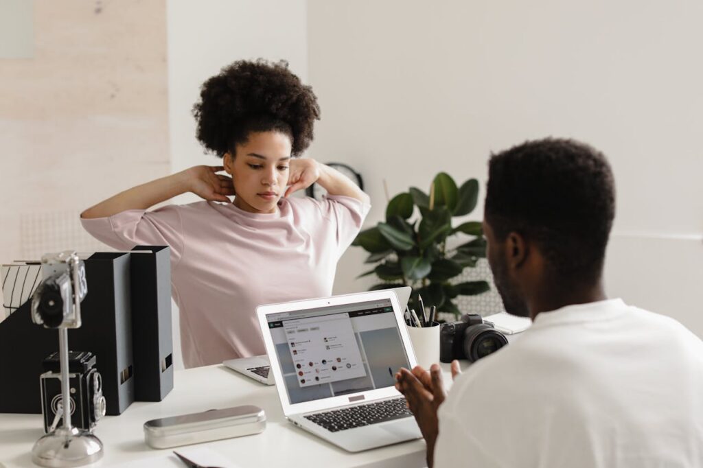Orthopedists recommend these 4 chair stretches for desk workers