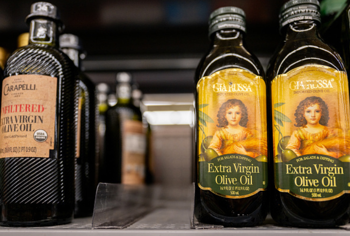 Can your olive oil expire? Essential storage tips for long life