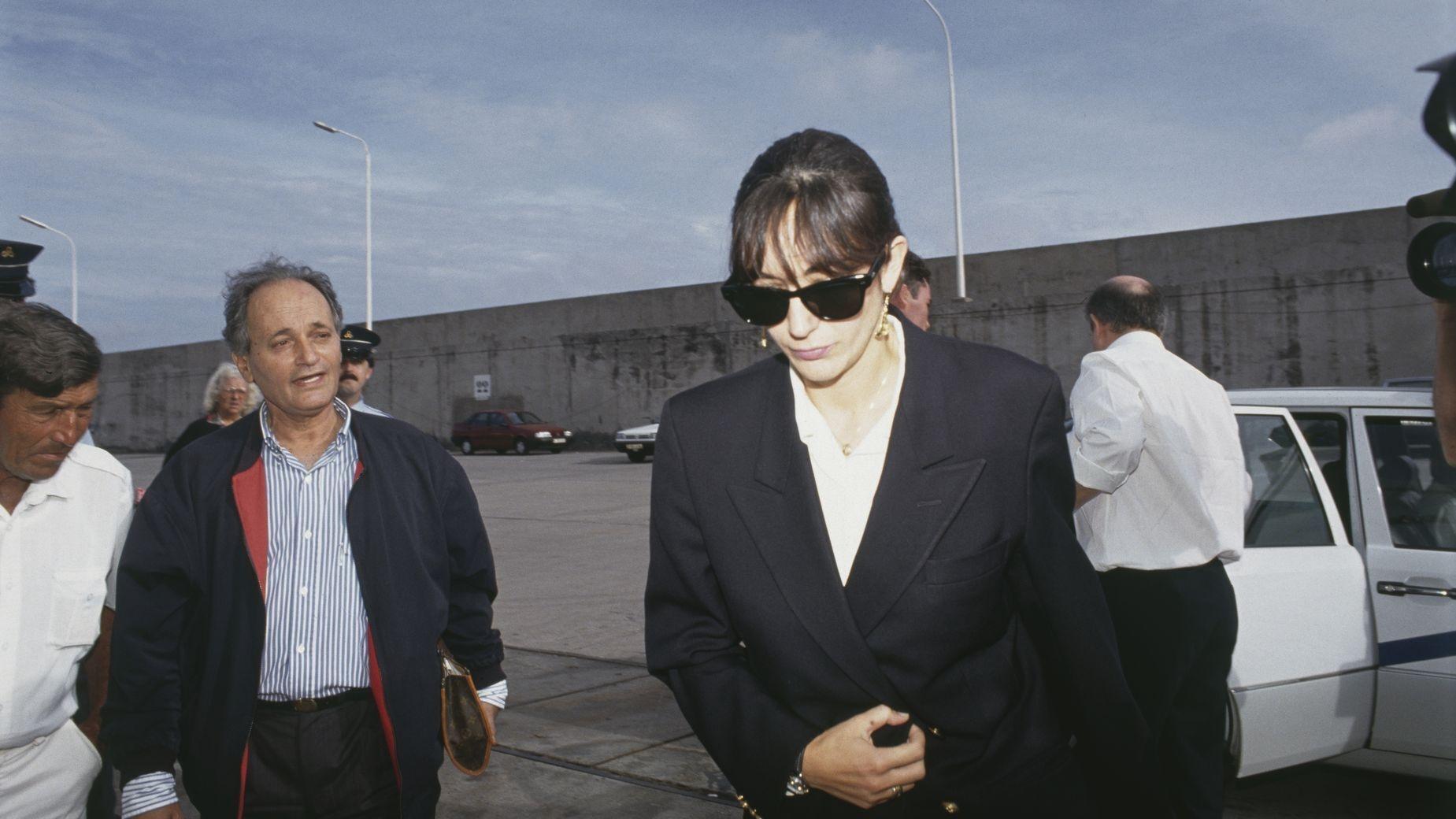 Ghislaine Maxwell requests presidential pardon in return for testimony
