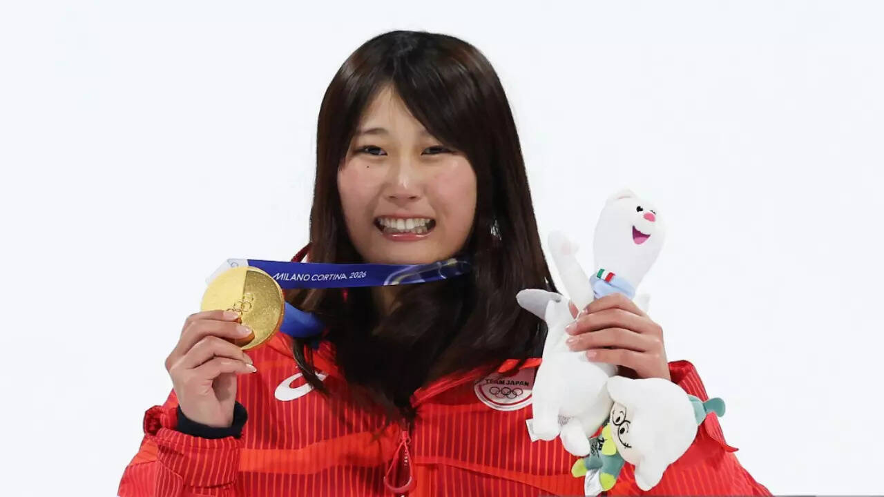 Who is Kokomo Murase? Meet the 21-year-old world champion snowboarder ...