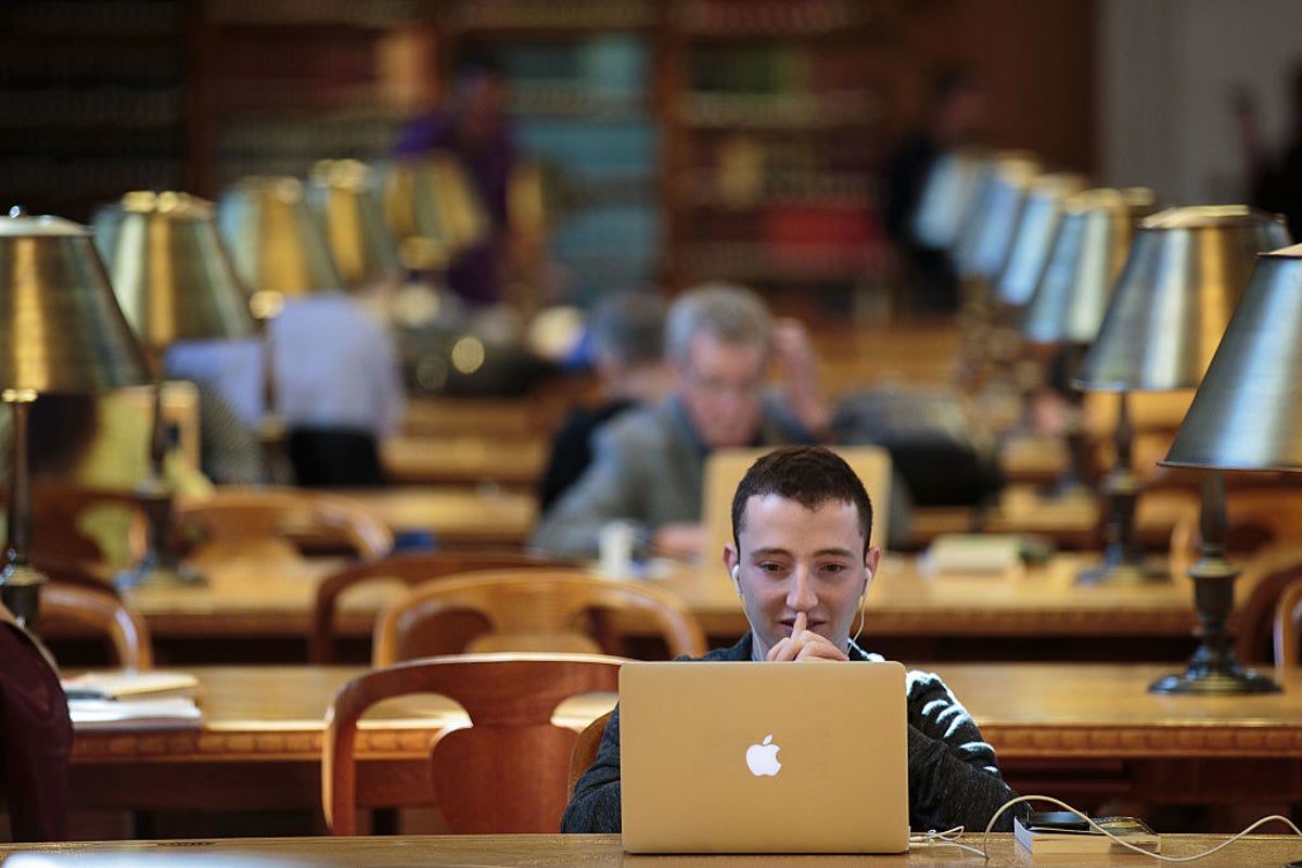 Best options to consolidate your debt, according to experts