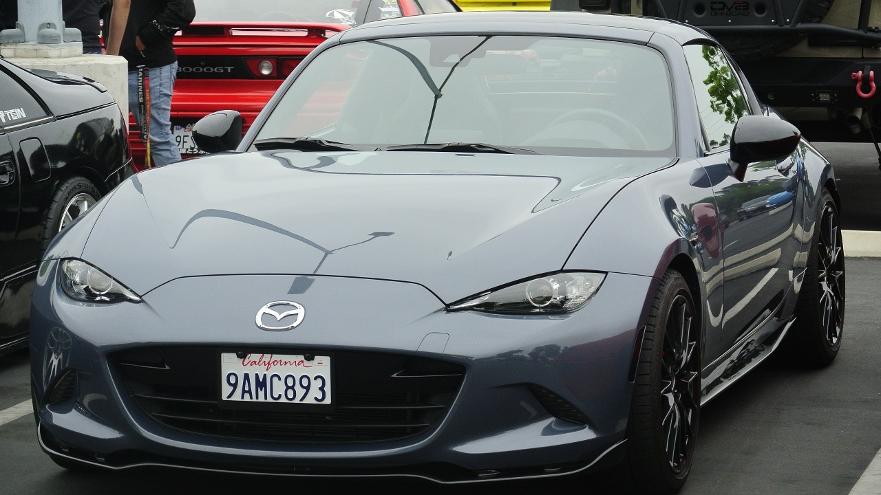 Why analog driving is making an unexpected comeback