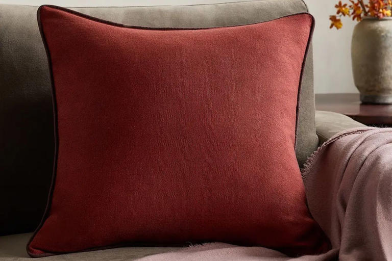 These luxe bedding, curtains, and floral rugs add spring and summer ...