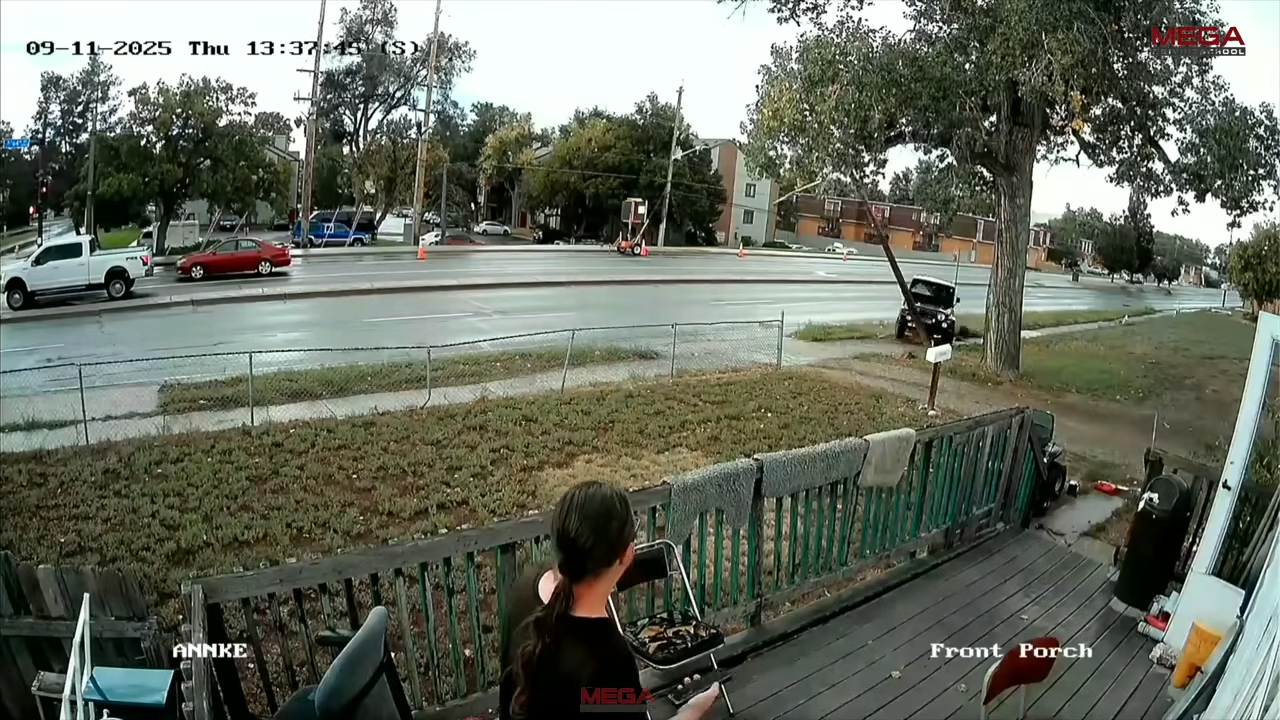 The turn was too fast… and the car lifted