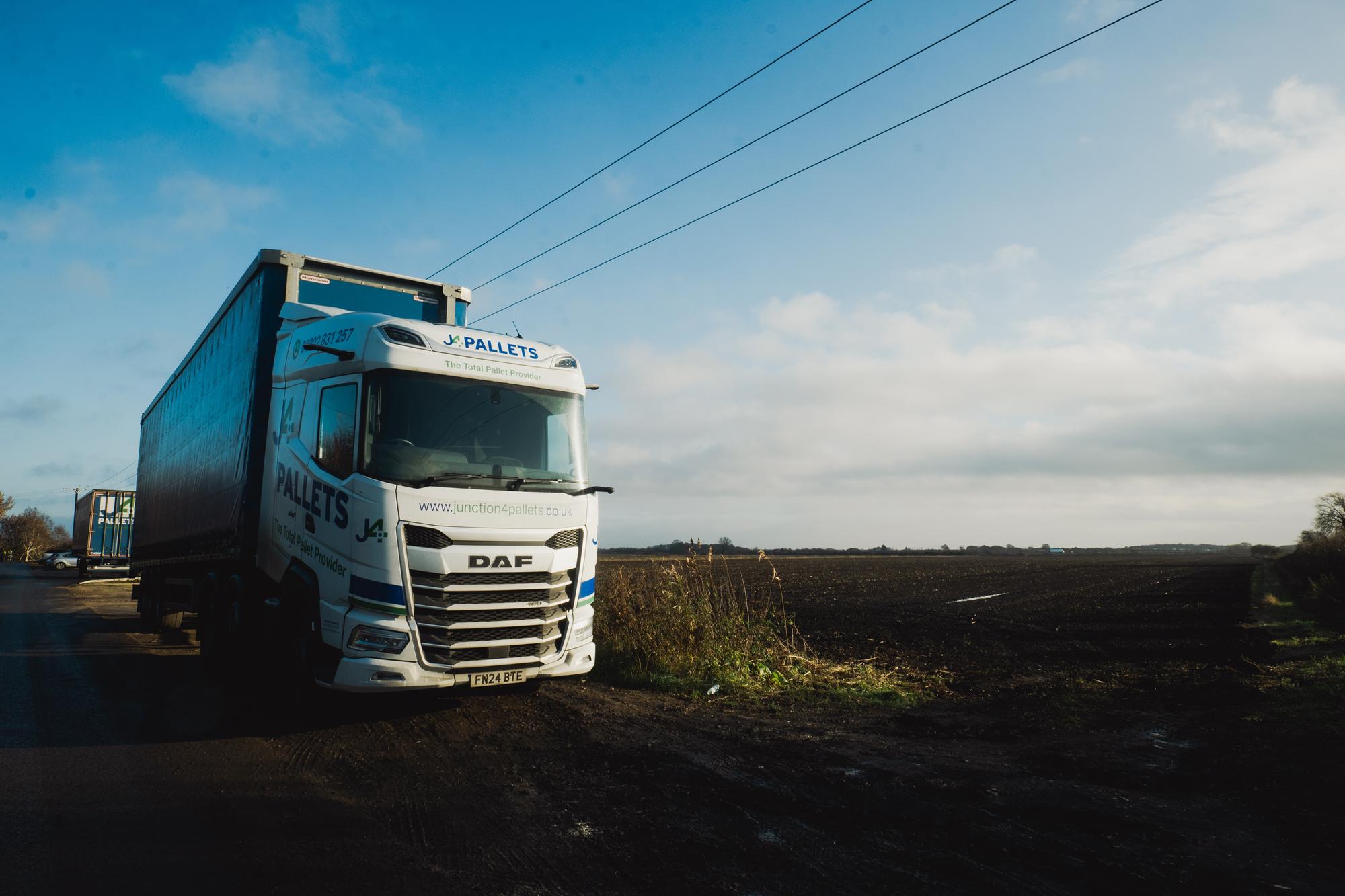 Online home and garden retailer teams up with Doncaster pallets firm