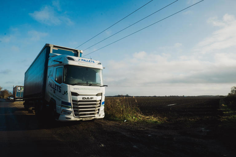 Online home and garden retailer teams up with Doncaster pallets firm