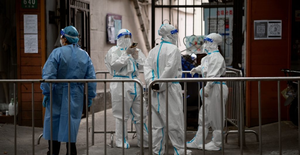Ebola-udbrud bliver værre: Flere lande indfører restriktioner