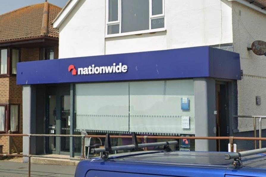 Bank in Peacehaven applies to install new ATM, defibrillator and bleed kit