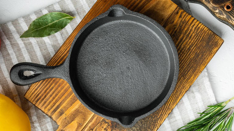 Stop using this common fat to season your cast iron
