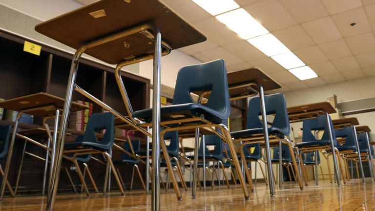 Chicago Public Schools tries to balance cuts and students to close $733 ...