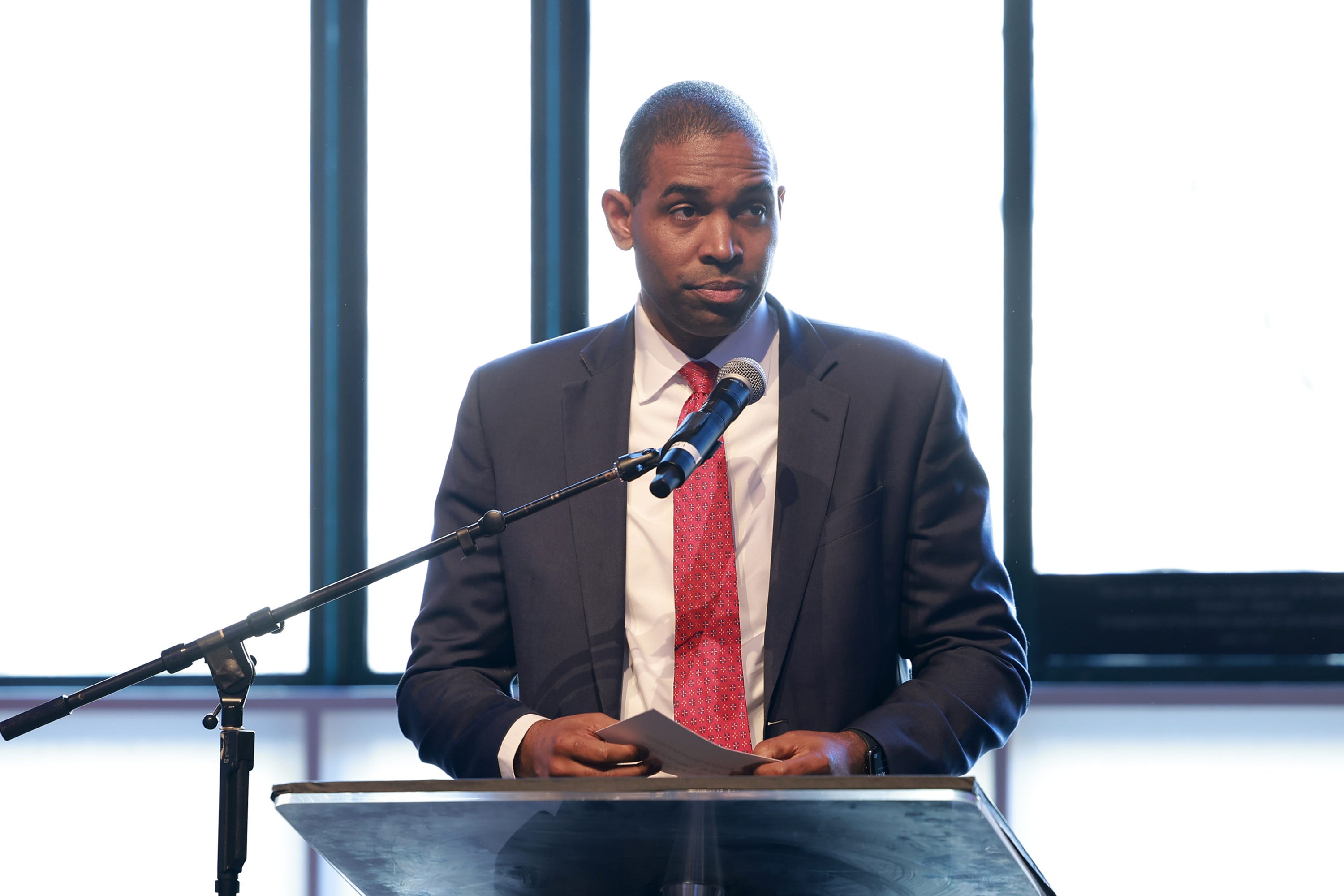 Antonio Delgado pulls out of 2026 gubernatorial race in New York