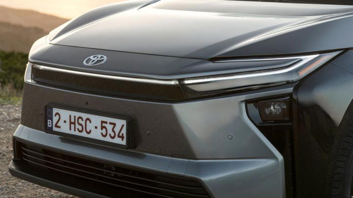 Toyota convierte al bZ4X en un coche autónomo y ya pone fecha para ...