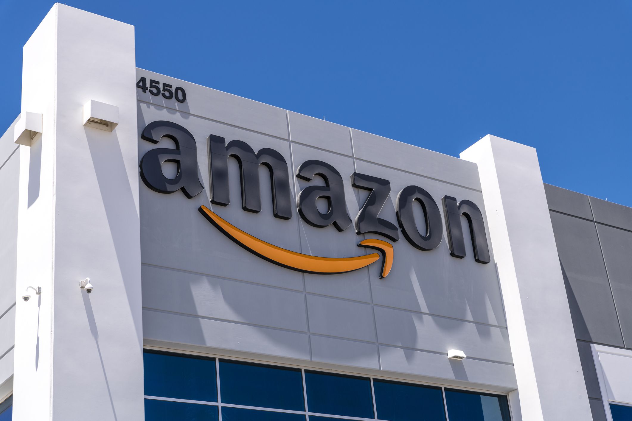 Another day, another scam: Fake Amazon recall texts are everywhere