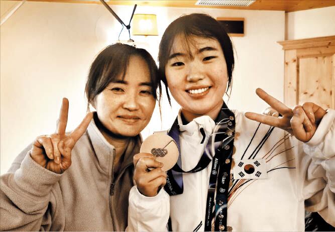 Yu Seung-eun wins bronze in big air amid financial hardships