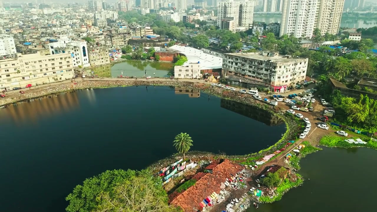 Kolkata, India: Drone views from Howrah Bridge to Victoria Memorial