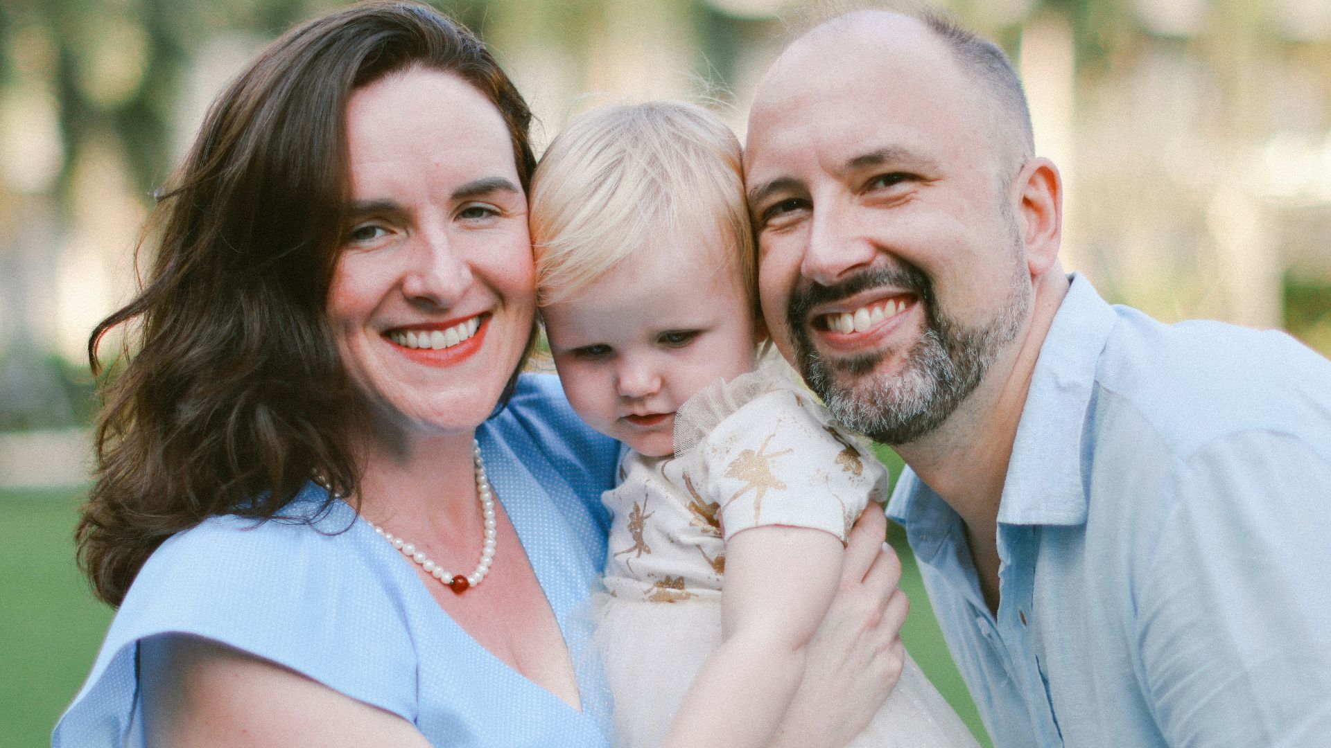 10 first words you should teach your baby & 10 you never should