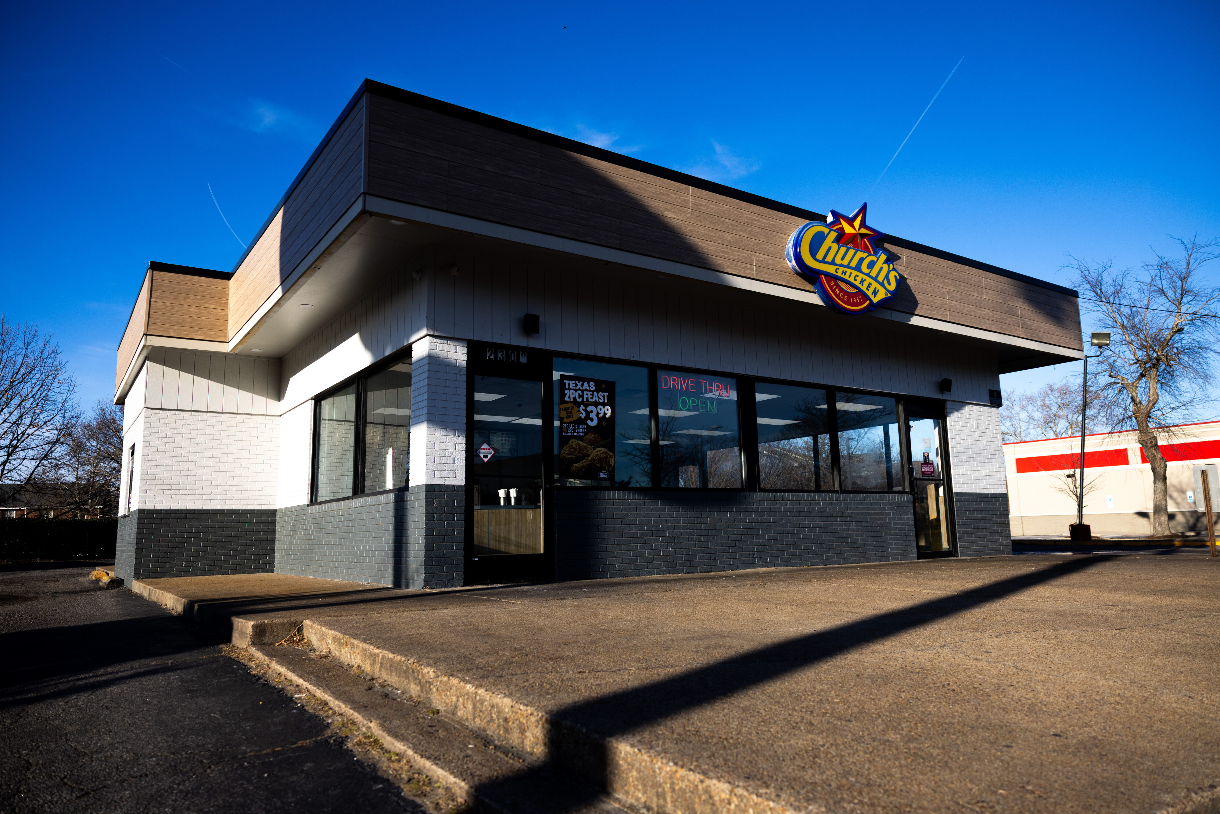 Homeless man shot 2 employees during robbery of Church’s Chicken ...
