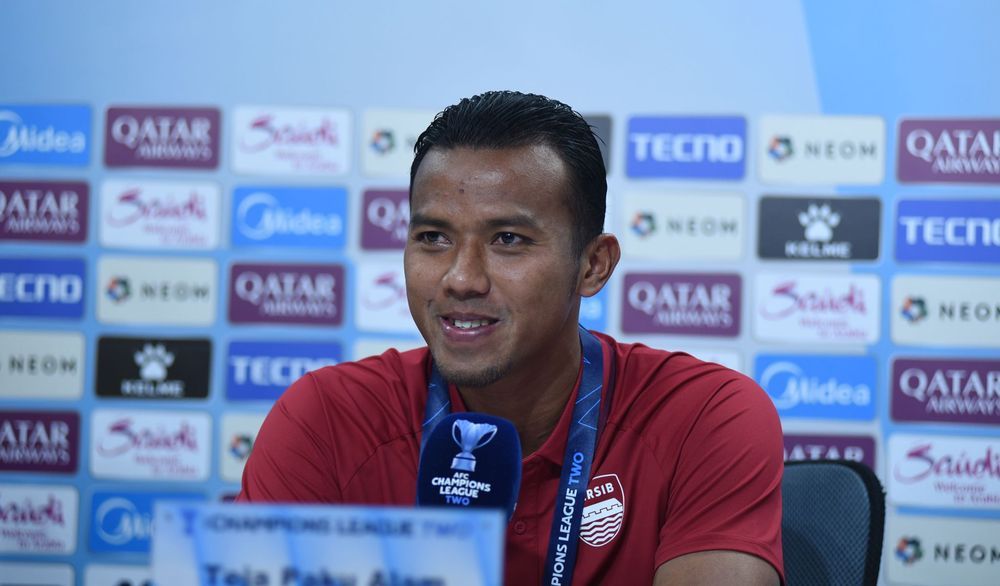 Respons Yoo Jae-hoon usai rekornya dipecahkan kiper Persib Teja Paku Alam