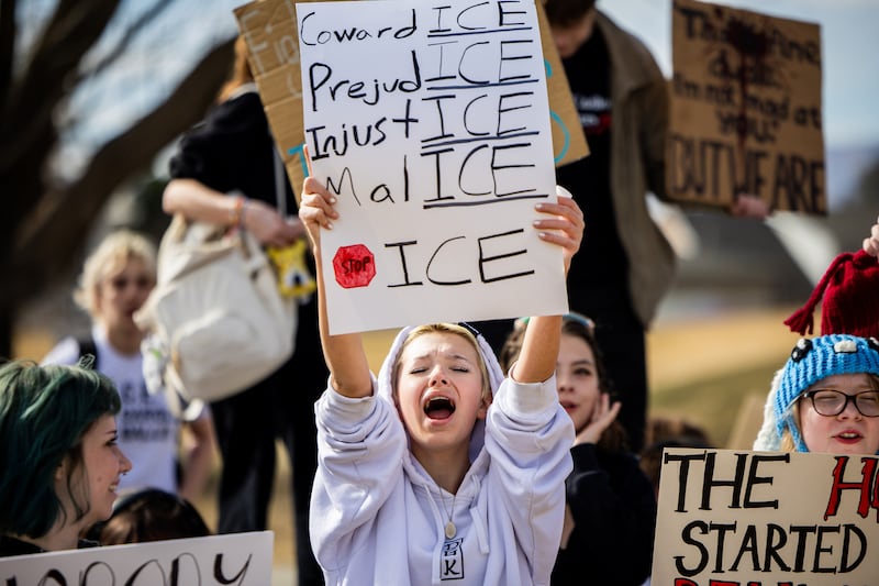 Continued student protesting on immigration issue sparks Utah school ...