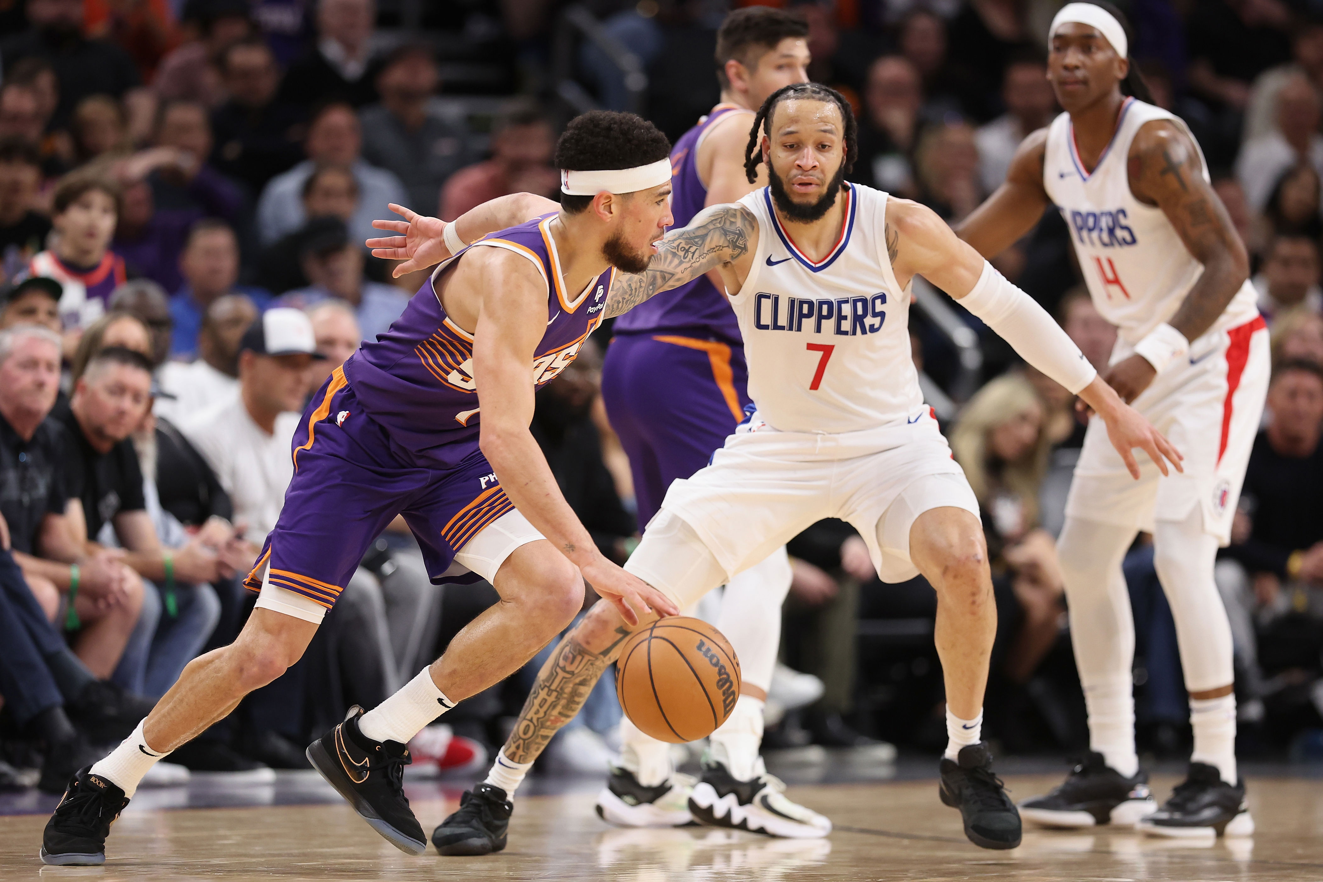 Who is the newest Phoenix Suns wing Amir Coffey?