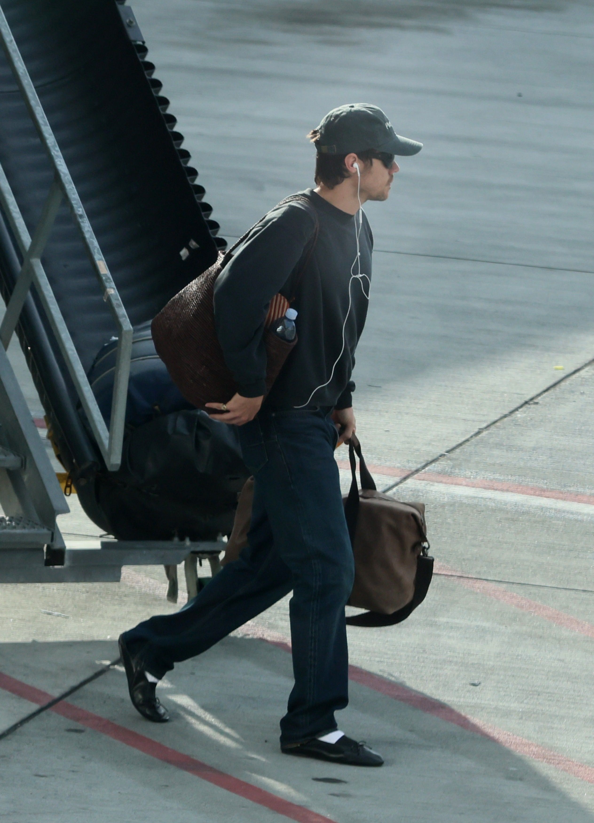 Can Harry Styles actually make men wear ballet flats?