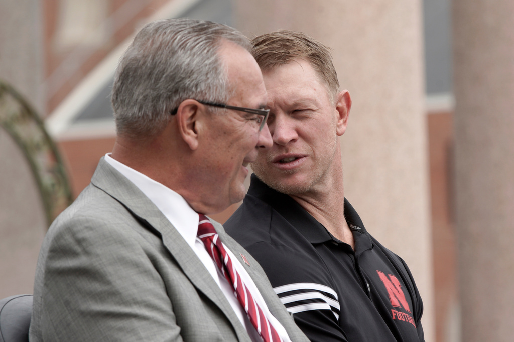 Ex-Nebraska AD Bill Moos writes in memoir Kelly, not Frost, was his ...