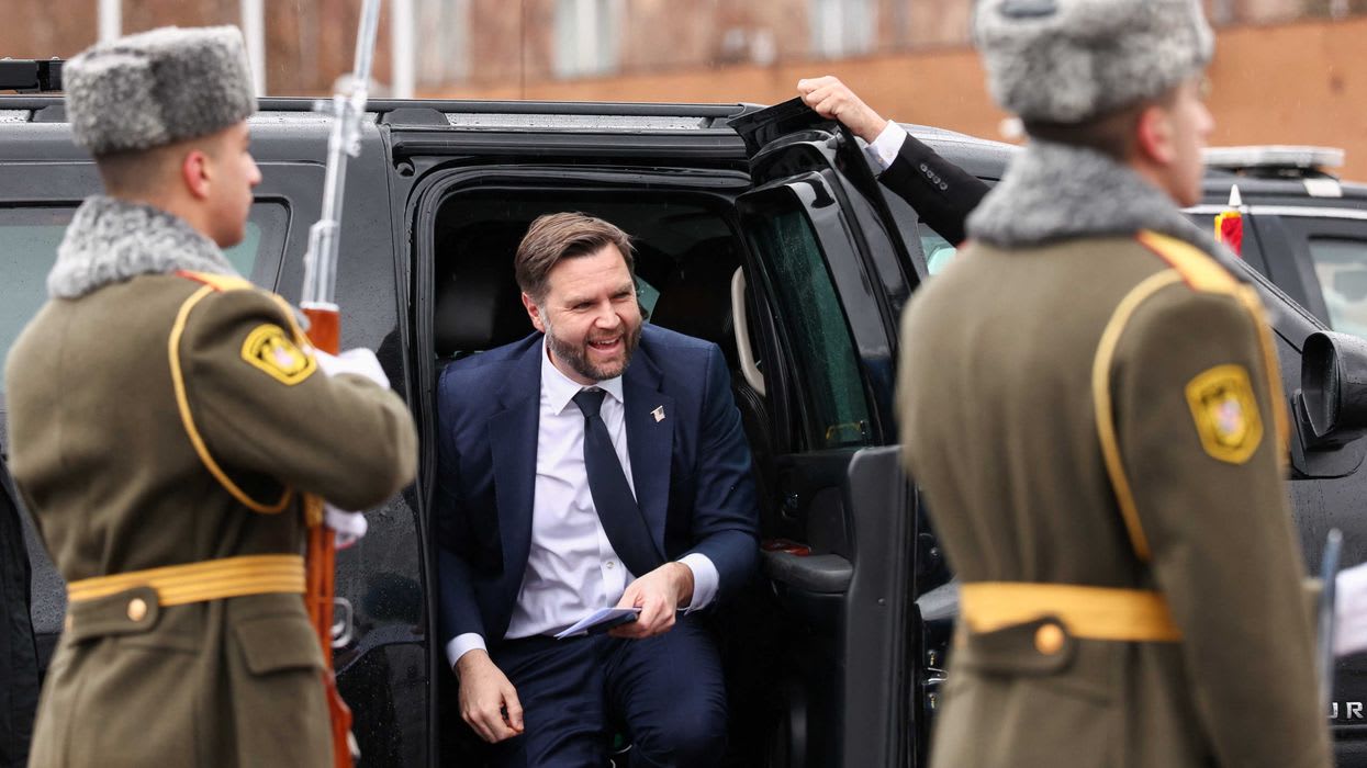 JD Vance rebuked by observers over social media gaffe