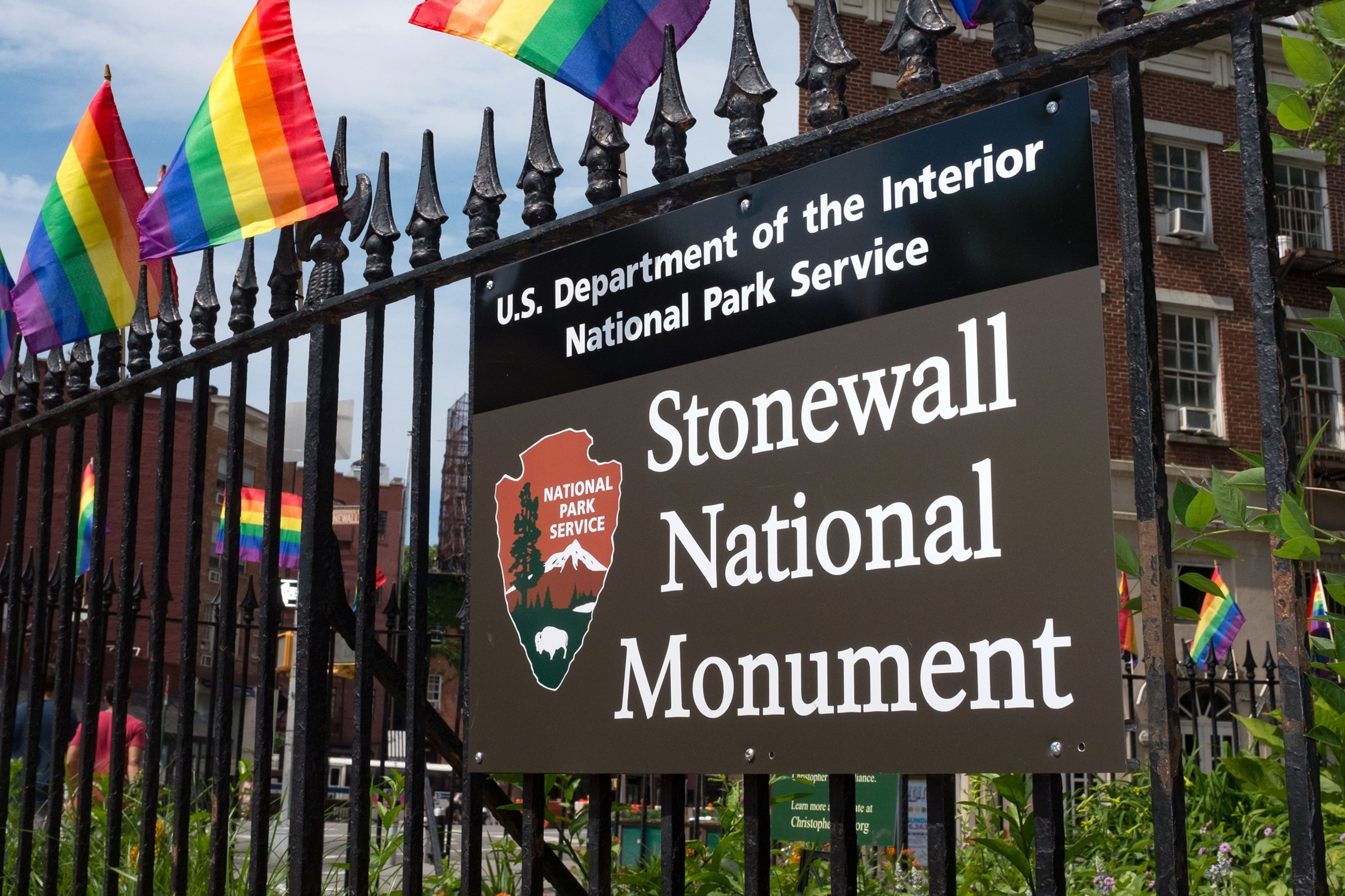New York leaders, advocates re-raise Stonewall pride flag after Trump ...