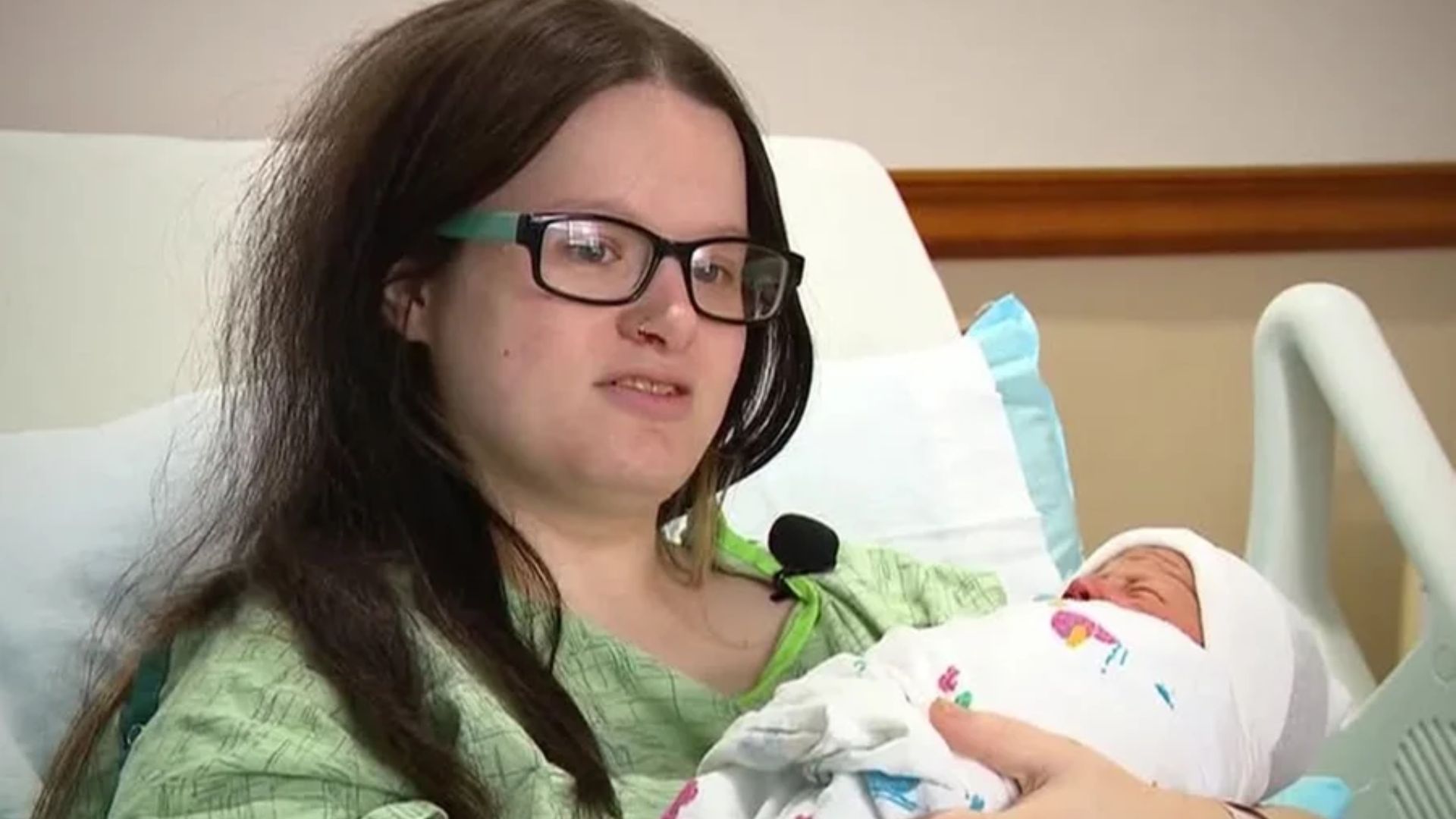 FedEx worker gives birth at work, saying she didn’t know she was ...