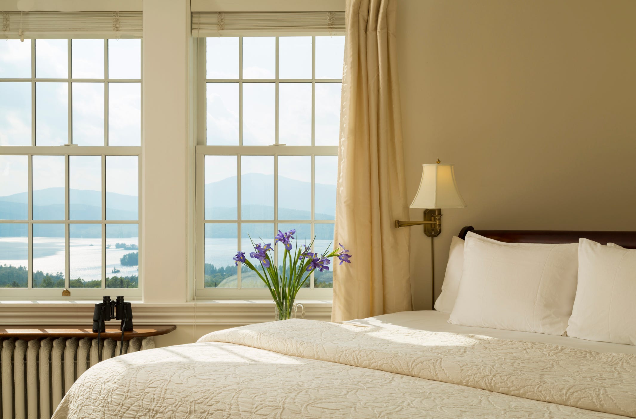 Designer-approved bedroom decor tricks to make your space look luxe