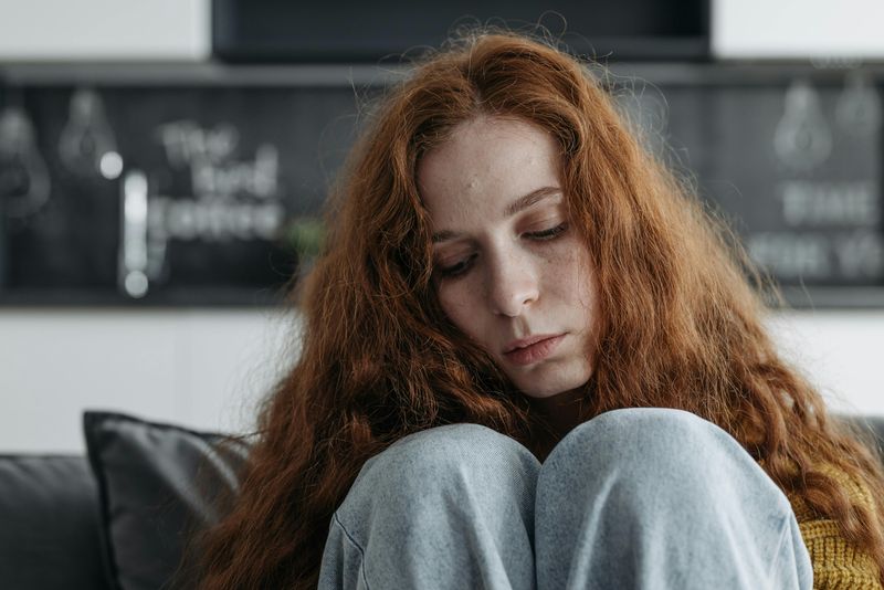 10 things emotionally intelligent people keep private—even from close ...