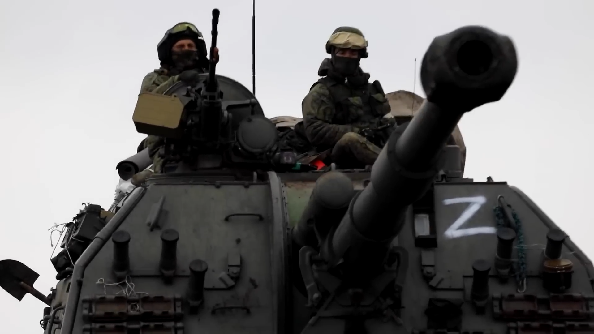 How many armored vehicles does Russia actually have left?