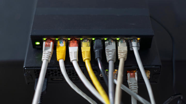 What those blinking lights on your Ethernet port are really telling you